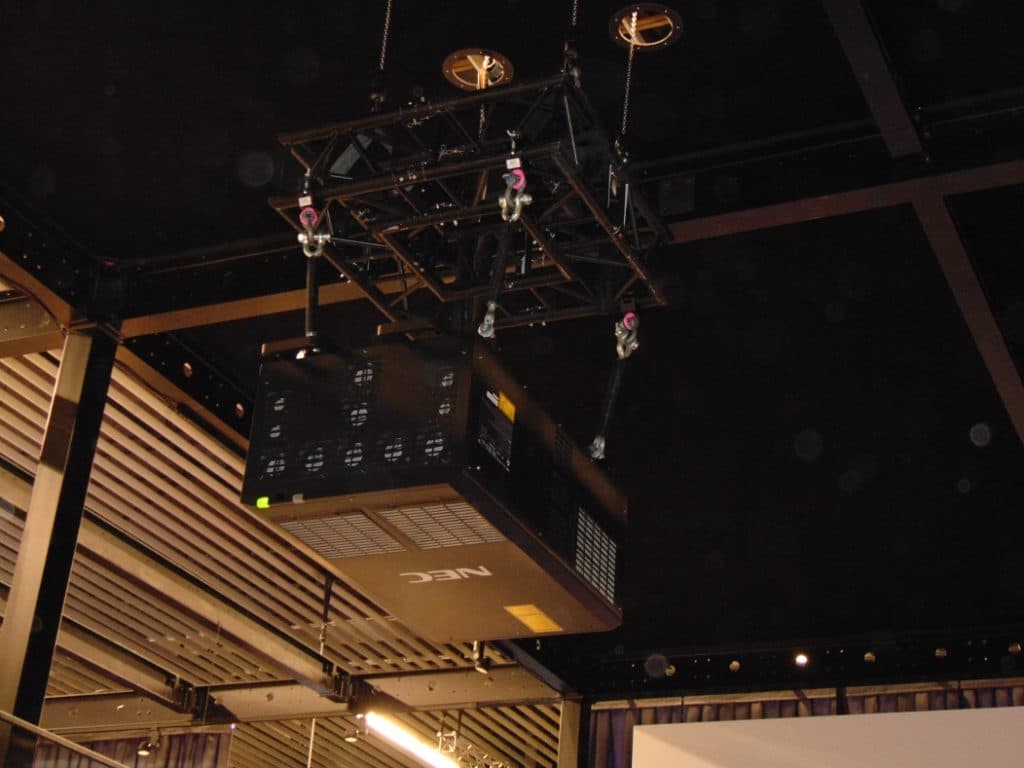 NEC Power Projektor | Professional System