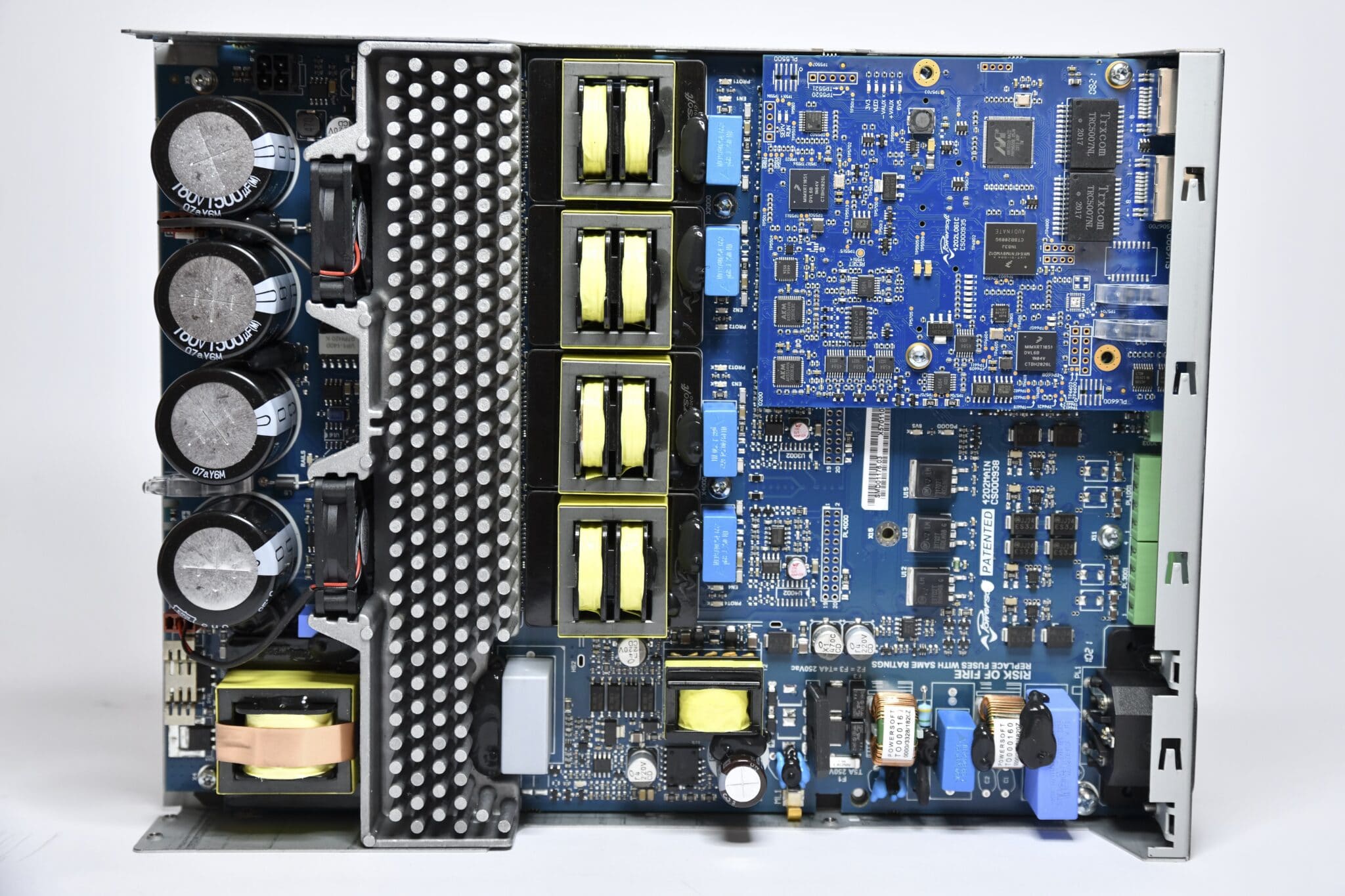 Test und Messungen: Powersoft Mezzo 604AD im Praxistest | Professional ...