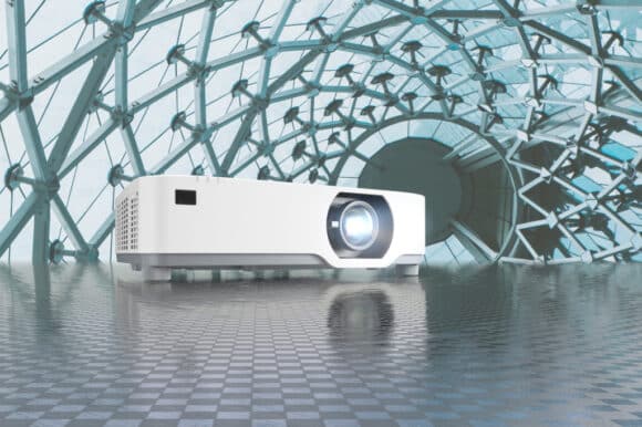 Sharp/NEC mit Laserprojektor NEC P627UL auf der ISE 2023 | Professional System